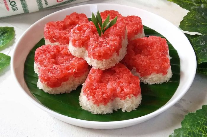 9 Makanan Serba Warna Merah Putih, dari Kue sampai Dessert!
