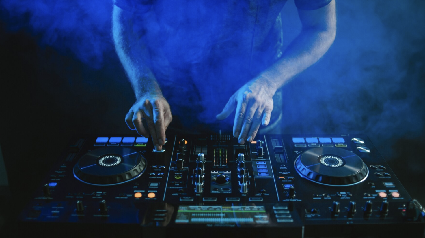 Mengenal Skena Musik Elektronik: Dari Rave Rahasia ke Festival Besar