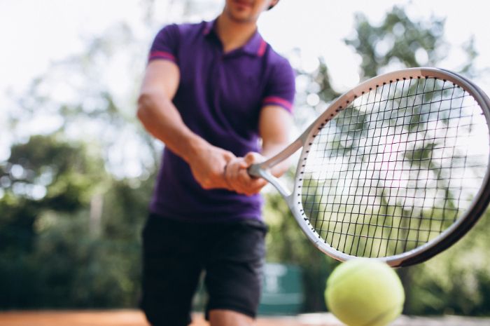 111 Caption Main Tenis Bahasa Inggris, Singkat dan Lucu!