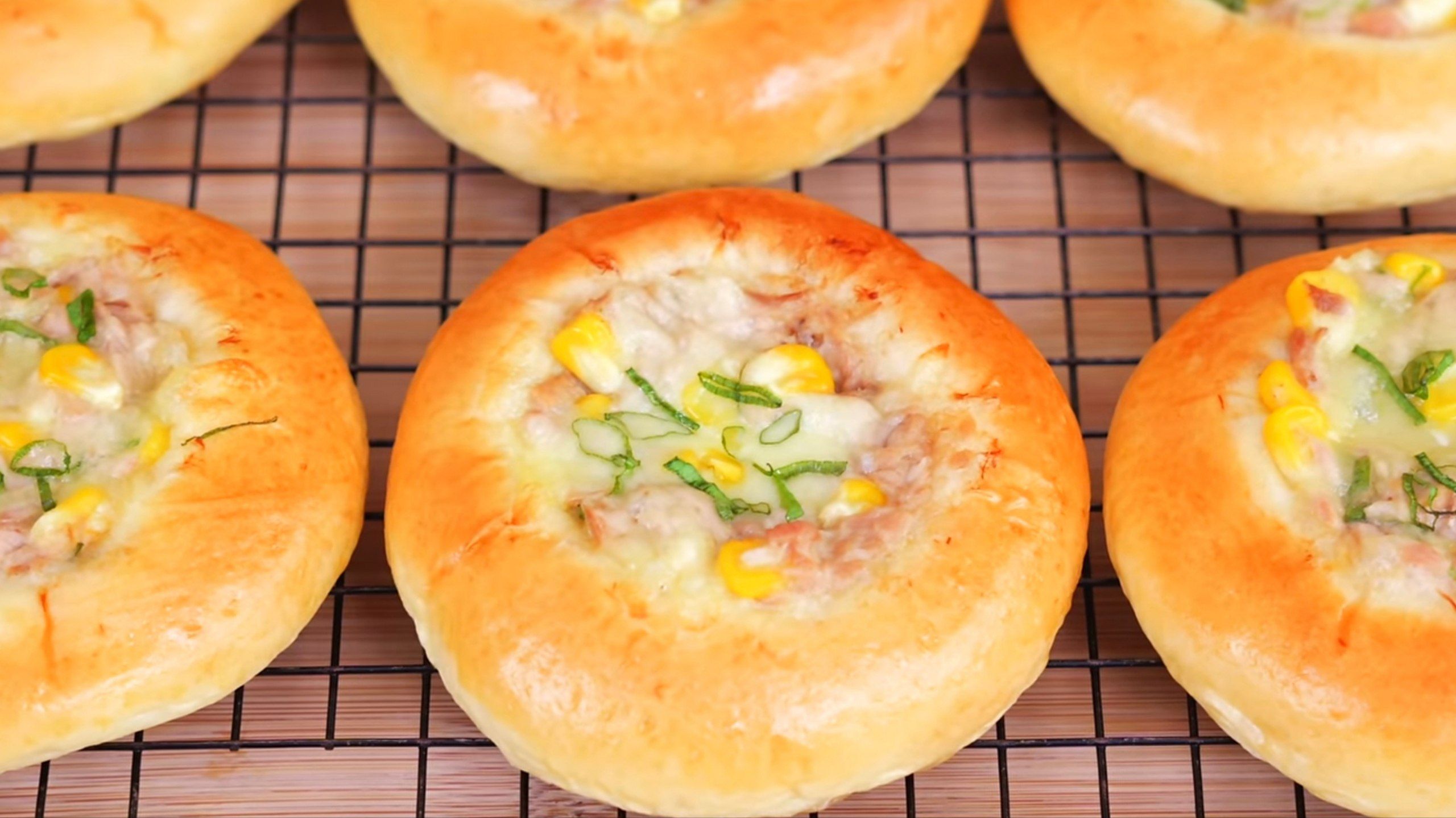 Resep Roti Tuna Mayo yang Lembut dan Enak ala Bakery, Wajib Dicoba!