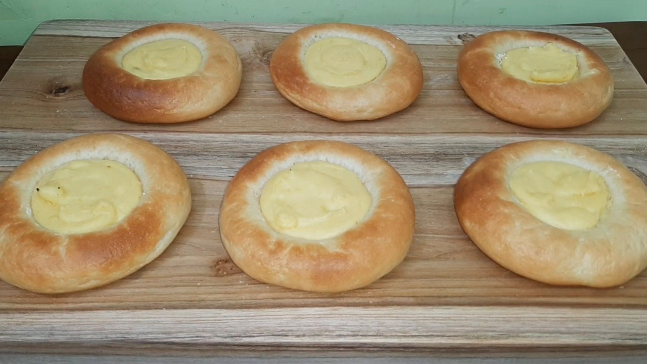 Wajib Coba! Ini Resep Roti Vla Lemon yang Lembut dan Segar