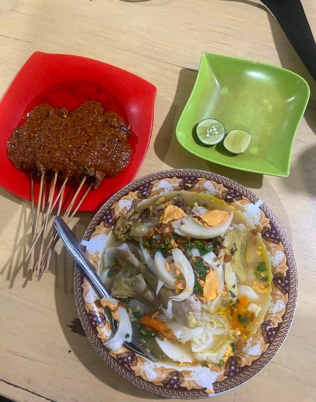 Soto Banjar Terenak di Palangkaraya: Sensasi Otentik Khas Banjar yang ...