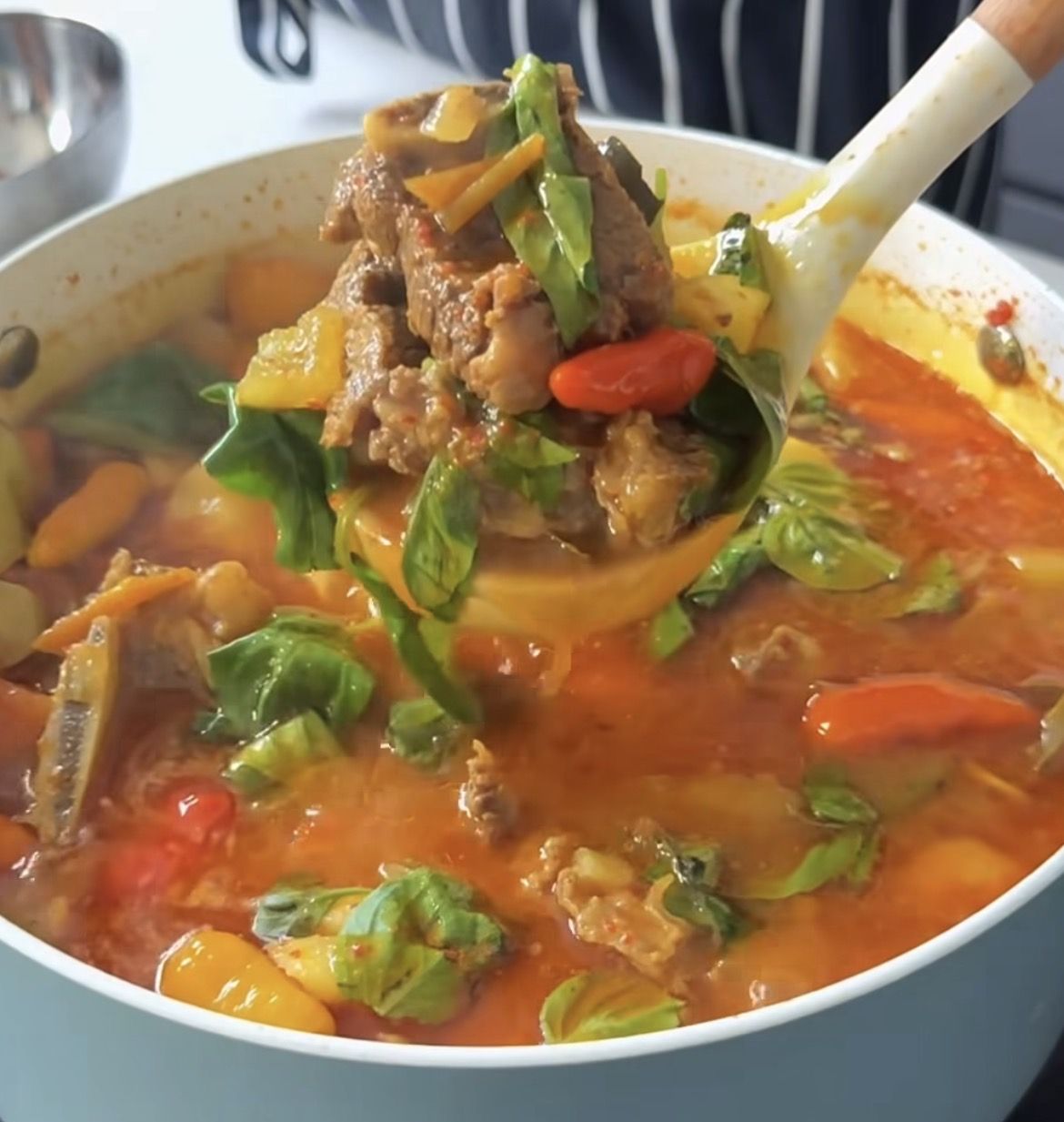 Lagi Pengen yang Segar? Cobain Resep Pindang Iga Sapi, Kuahnya Bikin Nagih