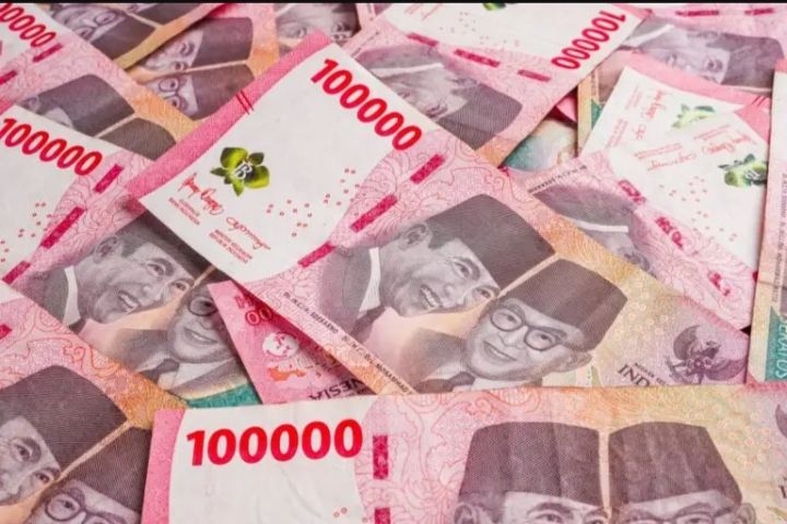 Daftar Lengkap UMK Jawa Timur 2026, UMR Surabaya Tertinggi, Situbondo ...