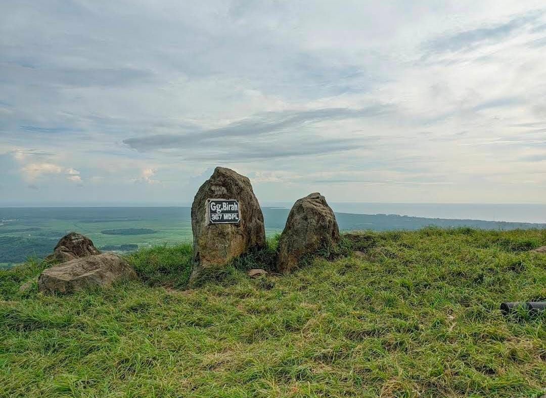 Pesona Gunung Birah: Destinasi Pendakian Favorit dan Ramah Pemula di Kalsel