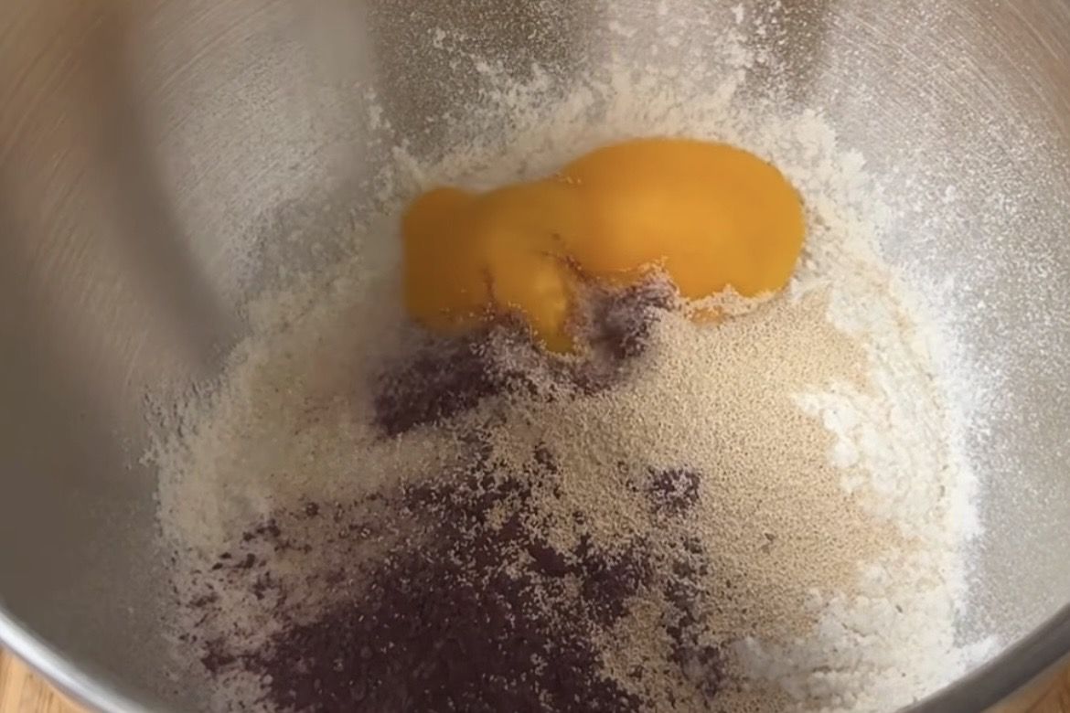 Resep Taro Bun Lembut dan Creamy, Roti Taro Ala Bakery yang Mudah Dibuat