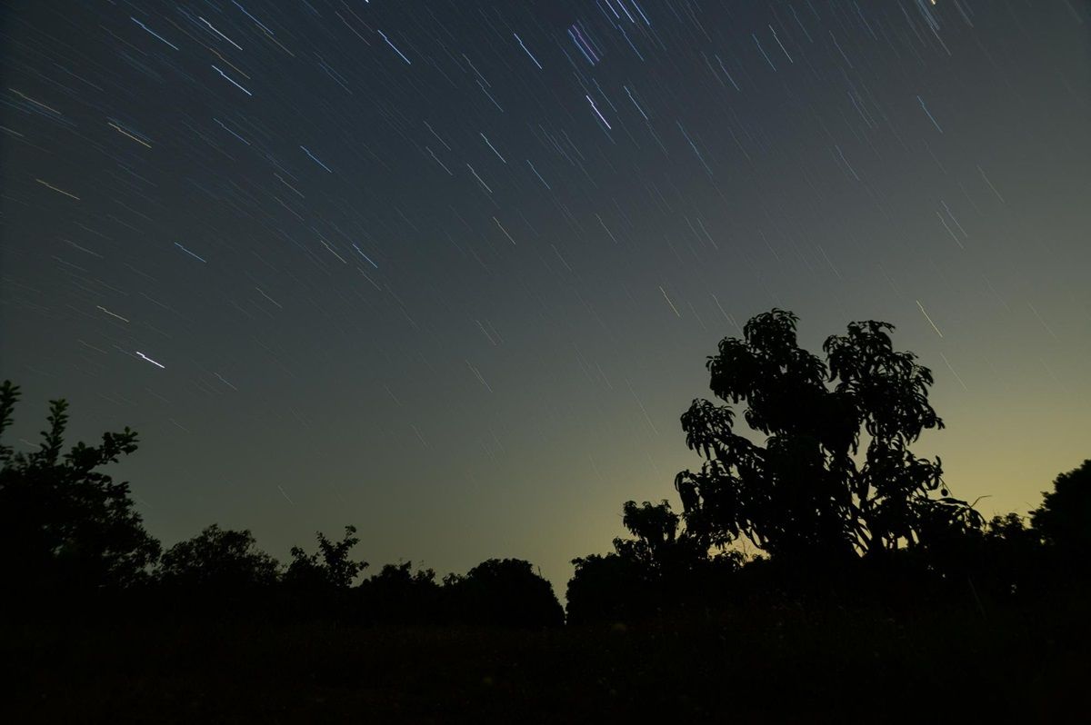 Fenomena Hujan Meteor Lyrid April 2026: Jadwal, Puncak, dan Cara ...