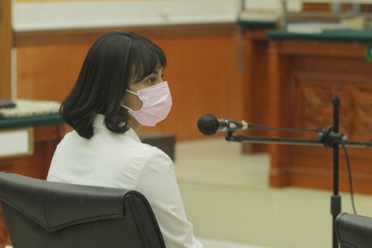 Divonis 3 Bulan Penjara, Vanessa Angel Masih Menimbang untuk Banding ...