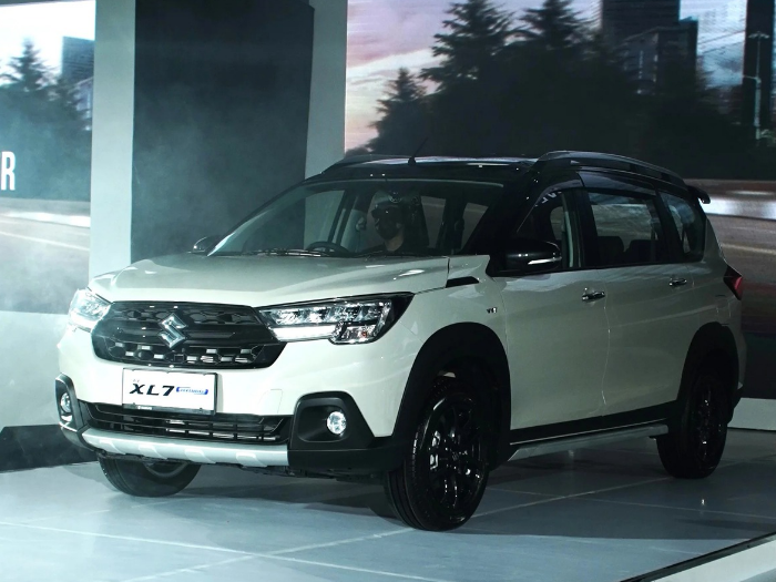 Perbedaan Suzuki New XL7 Zeta, Beta dan Alpha Serta Harga Terbaru 2024