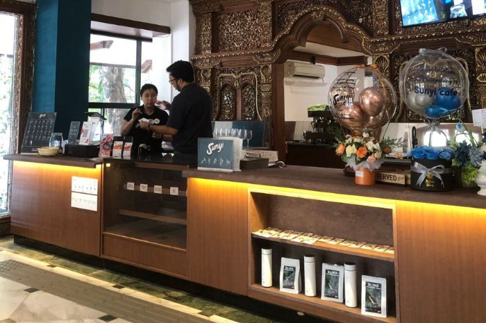 Serunya Nongkrong di Kafe Sunyi Barito, Bisa Ngopi sambil Belajar ...