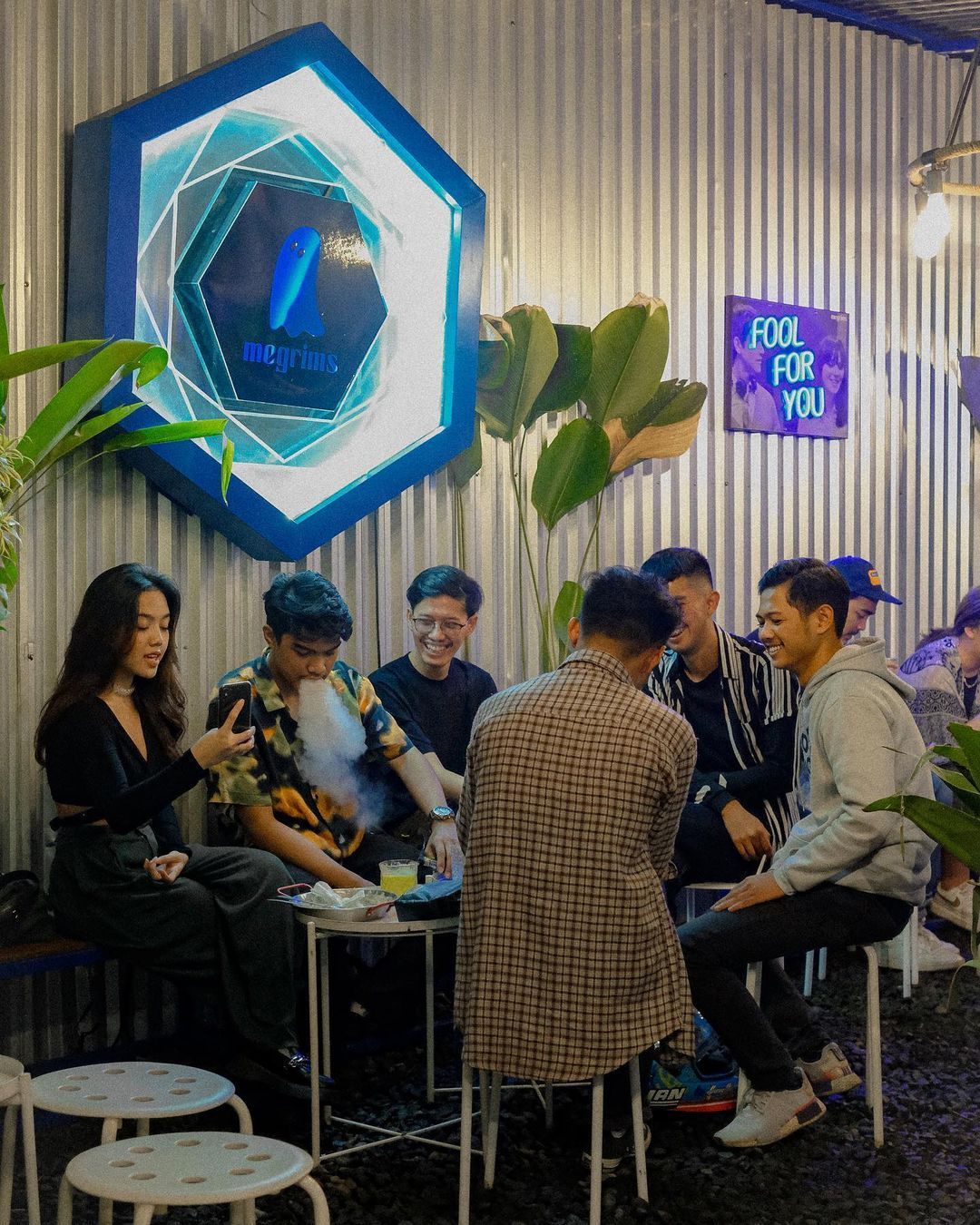Daftar 7 Cafe 24 Jam Bandung untuk WFC dan Nongkrong