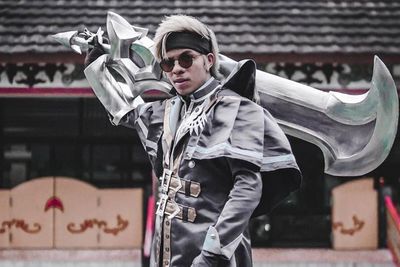ASHIAP! Atta Halilintar Cosplay Menjadi Hero Alucard Mobile Legends