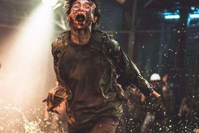 10 Rekomendasi Film Zombie Terbaik yang Seru dan Mendebarkan