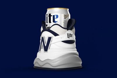 Bukan Sepatu, Ini Produk Baru yang Diluncurkan New Balance