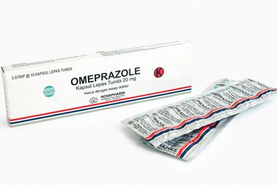 Omeprazole Obat Apa? Ini Kegunaan, Dosis, dan Efek Sampingnya