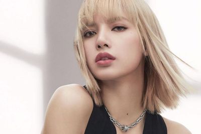 4 Model Rambut Lisa BLACKPINK Keren Banget, Cocok buat Kamu yang Ingin ...