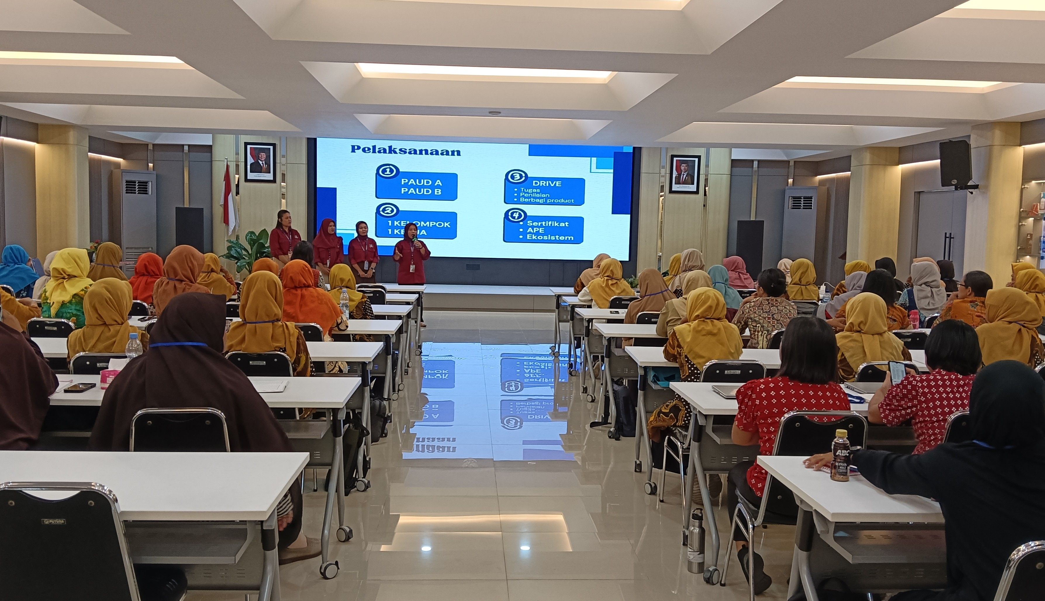 Kemendikdasmen Tetapkan Bantuan Kuliah untuk Guru PAUD - SMA