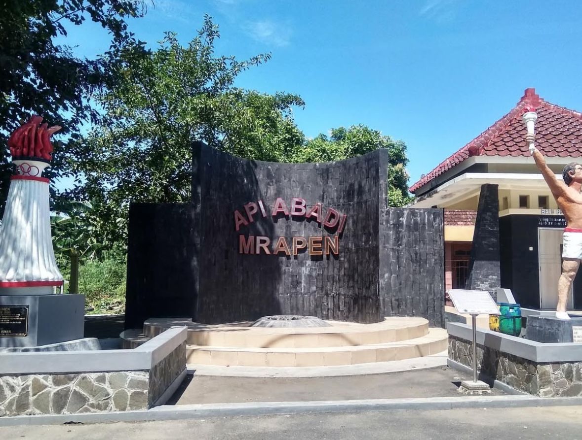 Api Abadi Mrapen, Fenomena Alam Legendaris yang Tak Pernah Padam di ...