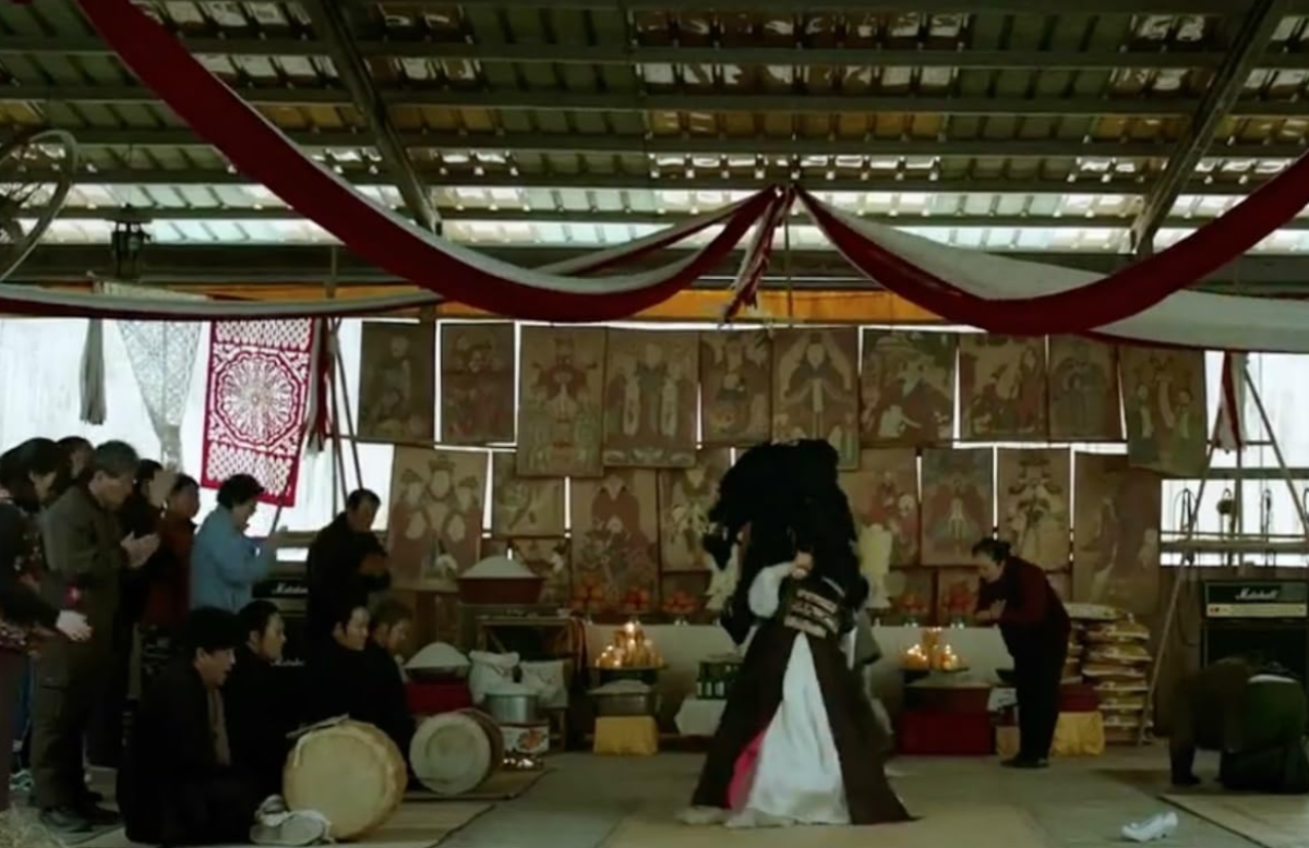 9 Film Horor Korea Tema Ritual Gaib dan Pengusiran Setan: Ada 'Exhuma'!