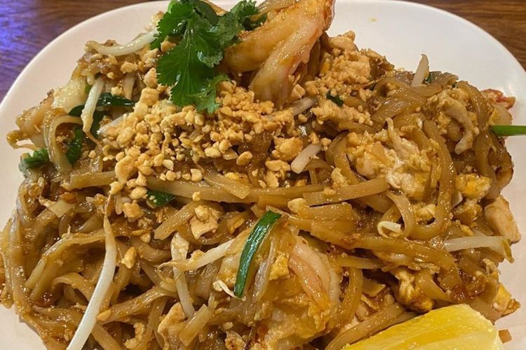 8 Bahan Dasar untuk Membuat Pad Thai Rumahan yang Gampang dan Autentik