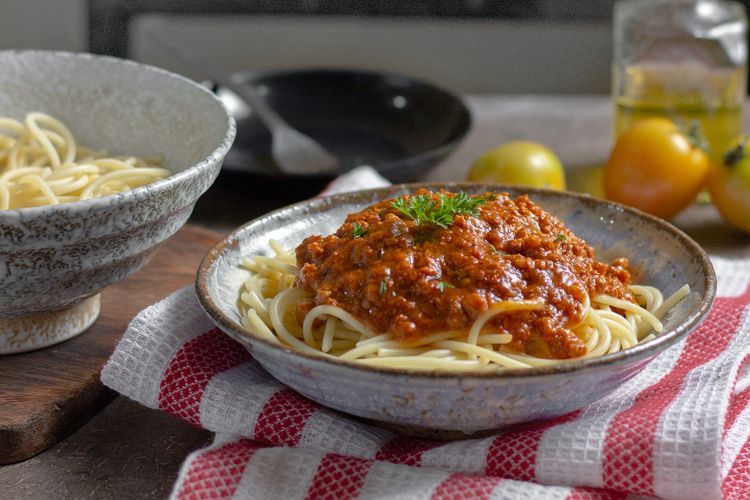Asal-Usul Spaghetti: Italia, Cina, atau Timur Tengah?