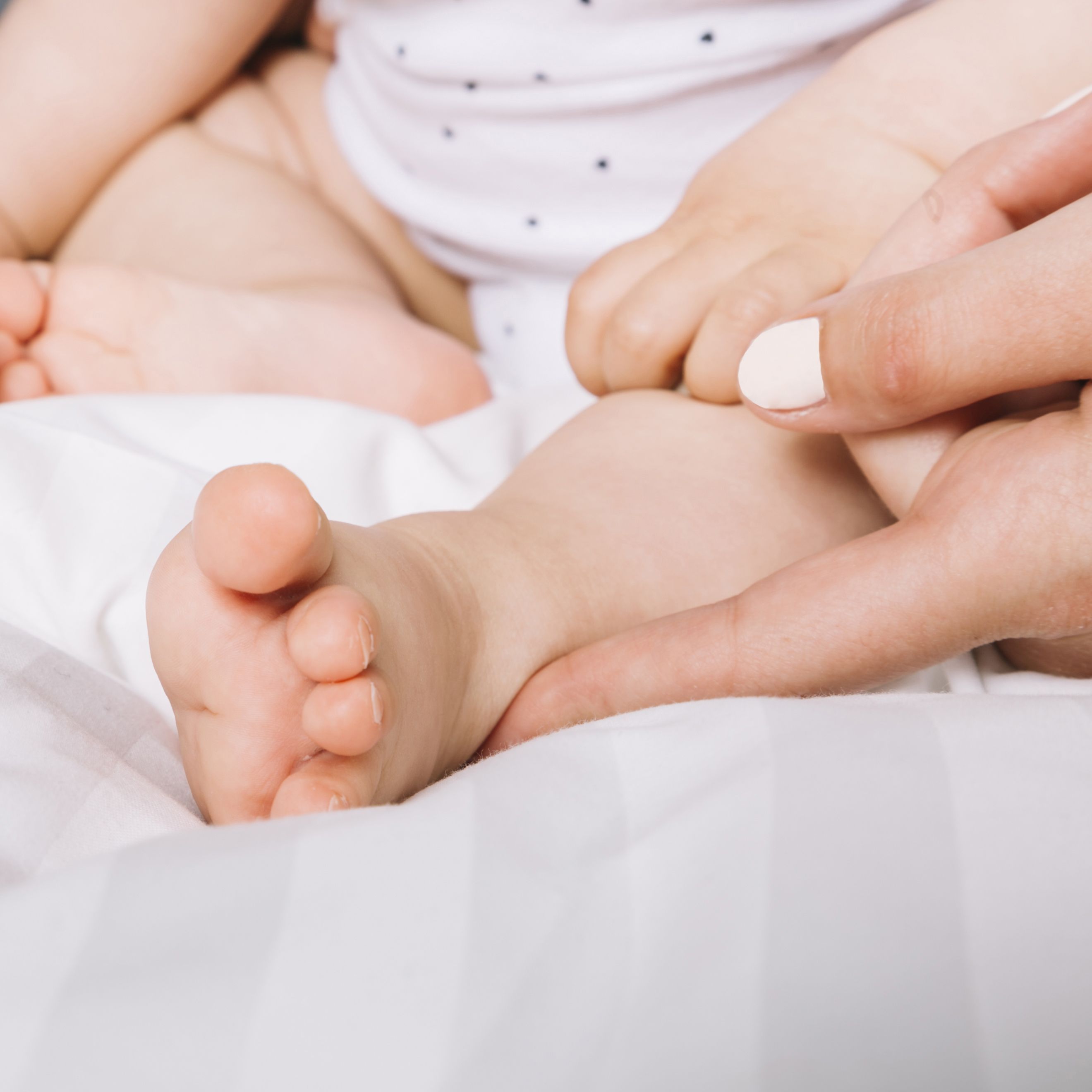 Mengenal Karakteristik Kulit Bayi yang Sangat Sensitif